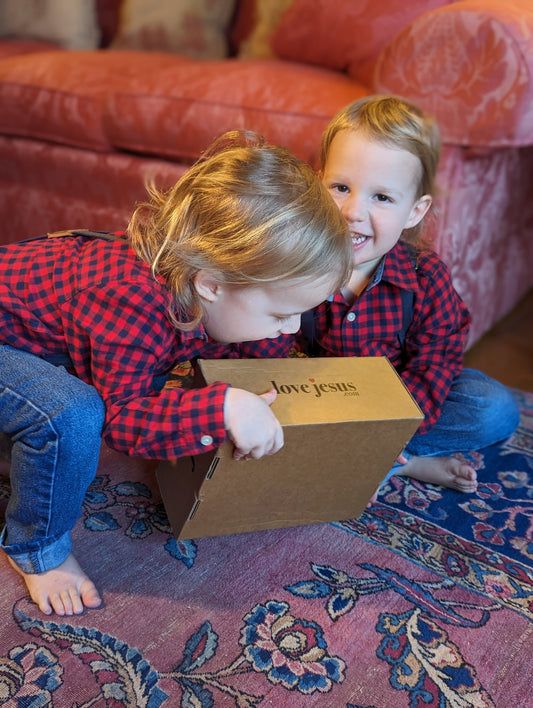 Christian Subscription Box to Grow Closer to Jesus – Love Jesus