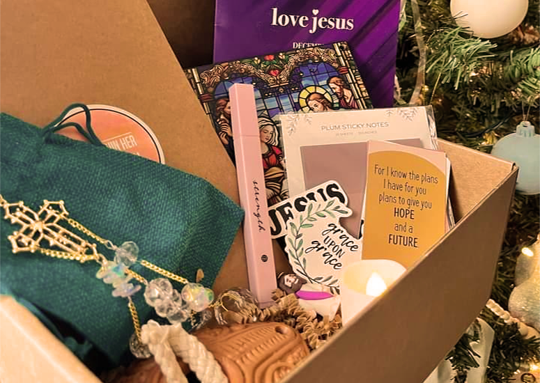 Womens Box – Love Jesus